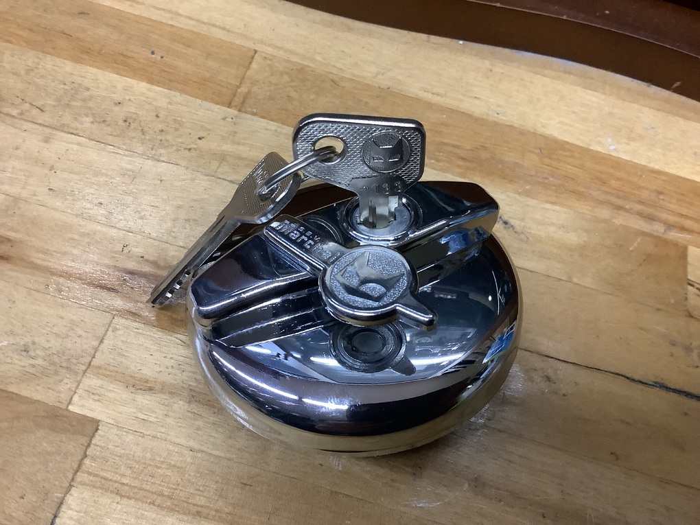 英国 レア ガスキャップ | S.E.V Marchal(FAAB)ガスキャップNOS(O1Type)